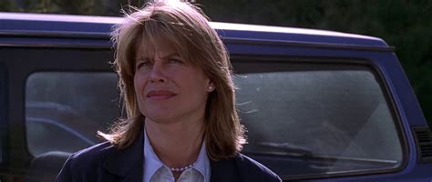 Linda Hamilton