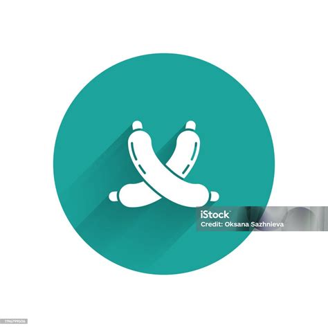 긴 그림자로 고립 된 흰색 교차 소시지 아이콘입니다 구운 소시지와 아로마 사인 녹색 원 버튼입니다 벡터 일러스트레이션 고기에 대한 스톡 벡터 아트 및 기타 이미지 Istock