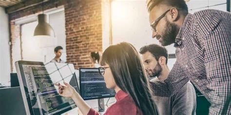 Why Data Scientists Use R The Pros Cons And Alternatives Data Science