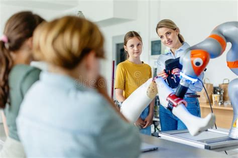 Field Trip To Real Robotics Laboratory, Encouraging Children in Career in Robotics. Real ...