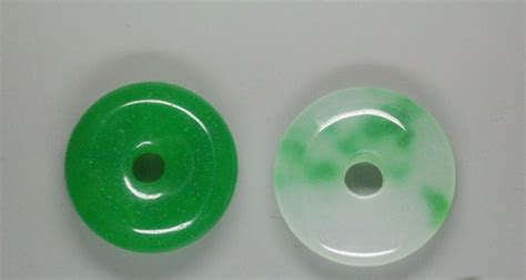 Dyed Quartzite Jadeite Simulant Diamond Jade And Gems
