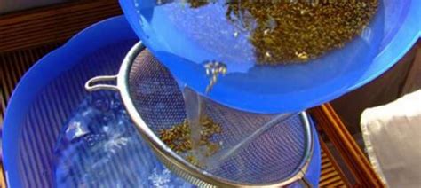 Имах много висока кръвна захар една баба от село ми препоръча да пия този чай и на шега пробвах