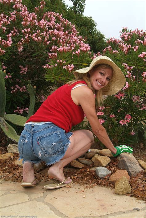 Hot Skinny Mature Gardener Marlee Exposes Her Hot Boobs And Spreads Her Legs CoedCherry Com