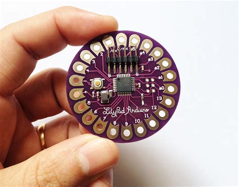 Conheça O Lilypad Arduino Placa Para Projetos De Wearables Bóson Treinamentos Em Ciência E
