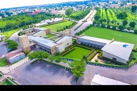 Nigerian University Lecturers End Eight Month Strike Over Pay