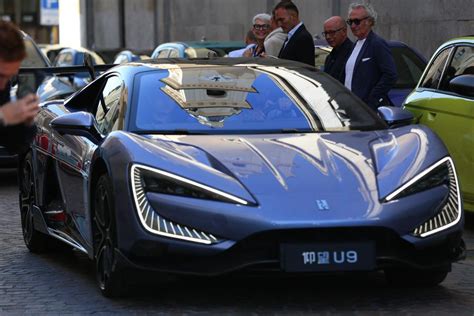 China Xinhua News 이탈리아 토리노 모터쇼 관계자 中 브랜드 수준 높은 기술로 행사 흥행 이끌 것 Kr News Cn 20250413