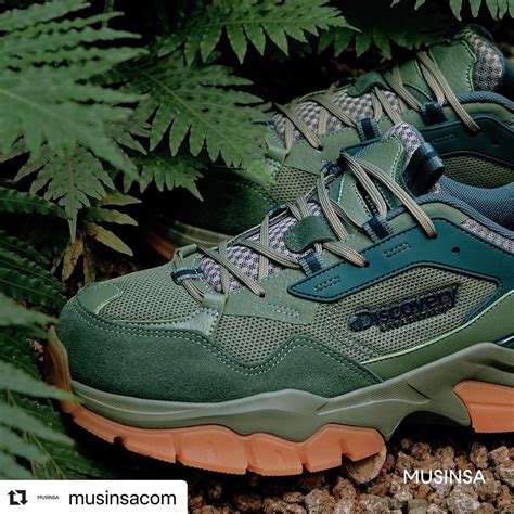 Discoveryshoes 더욱 업그레이드되어 돌아온 디스커버리 익스페디션 버킷 디워커👟 V2 Urban Explorer 컬렉션 한정 발매 버킷디워커 V2의 무신사