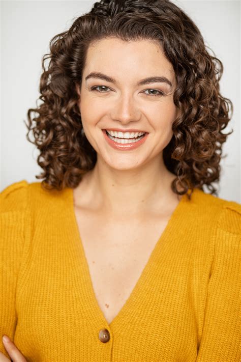 Contact — Rachel Looney