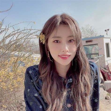 Hyewon Izone Iz One Kpop Idols Generation Idolsgeneration