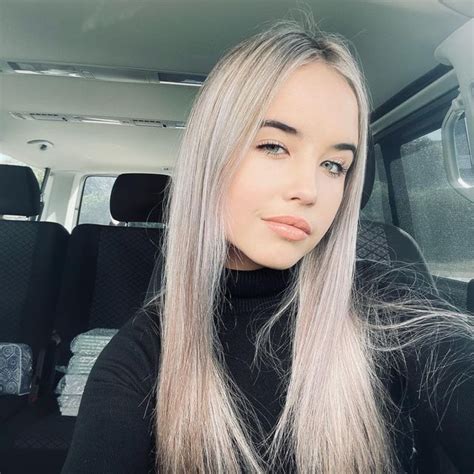 Kaylsss V On Threads