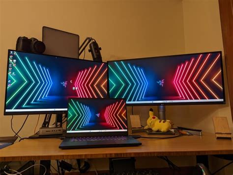 my laptop only fills the external monitor screen if a second monitor is