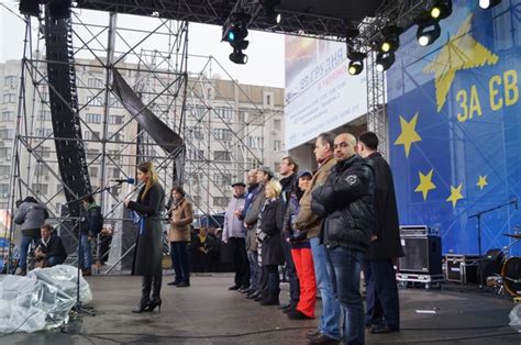 yanukovych asks ukraine for understanding tymoshenko goes on hunger