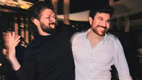 Allu Arjun's Naatu Naatu B-day wishes to Ram Charan - Telugu News - IndiaGlitz.com