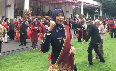 Putri Dusun Sampan Punggung Lading Aisya Hanifa Taruni Sttd Mendapat Undangan Upacara Di Istana