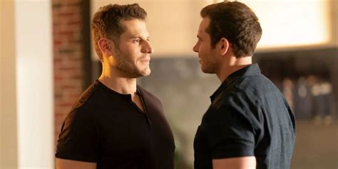 9 1 1 Bucks Bisexuality Storyline Was A Long Time Coming