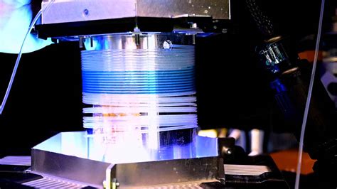 autonomous synthesis robot uses ai to speed up chemical discovery