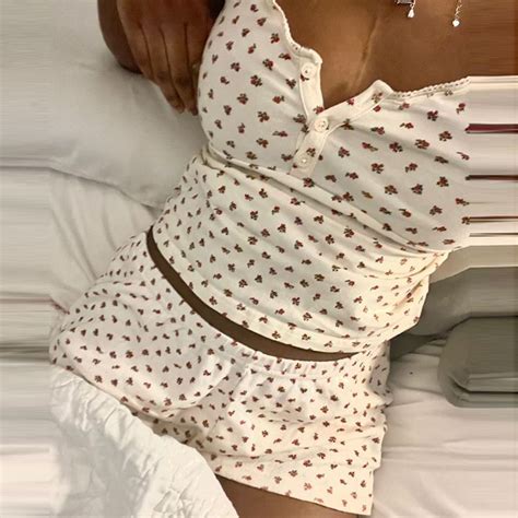 Cute Pajamas Cottage Pretty 2 Piece Set Floral Print Camisole Crop Tops Shorts Women Loungwear