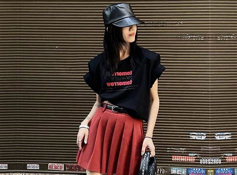 유유존 데일리 스타일링 투모로우티 반팔 크롭티 여름반팔 신상 레터링티 큐빅티 데일리룩 캐쥬얼 스트릿 코튼 라운드넥 힙스타일 유니크 키치