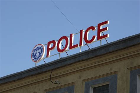 Шатахуун тээвэрлэж явсан автомашин осолдож 2 хүн амиа алджээ