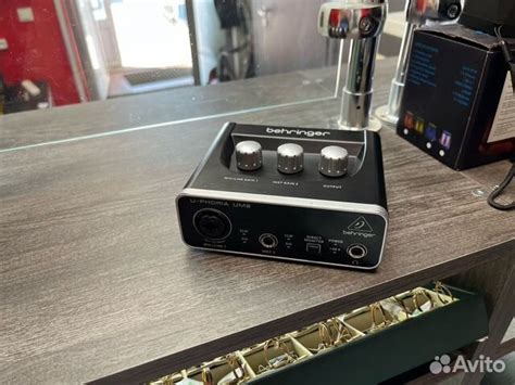Внешняя звуковая карта Behringer U Phoria Um2 купить в Ижевске Электроника Авито