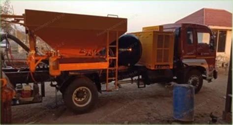 Pothole Patching Machine Hot Mix Asphalt For Road Construction At