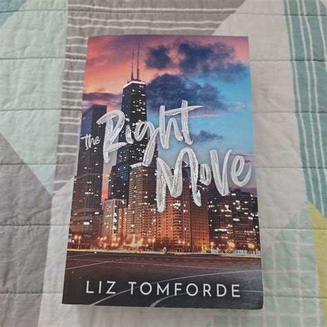 The Right Move By Liz Tomforde Paperback Pangobooks