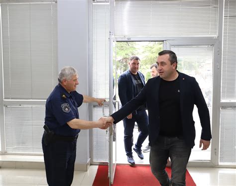 მერმა პოლიციელებს პროფესიული დღე მიულოცა მარტვილის მუნიციპალიტეტი