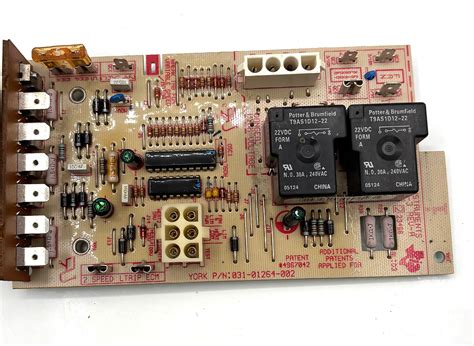 York 031 01264 002 Furnace Control Circuit Board Socal Machine
