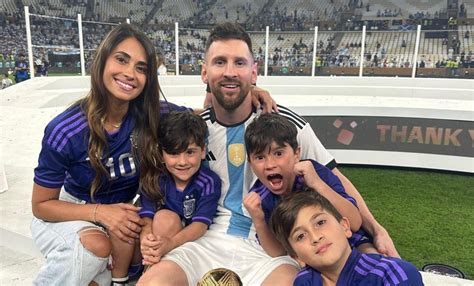 Youre World Champion Lionel Messis Wife Antonella Roccuzzo Pens A