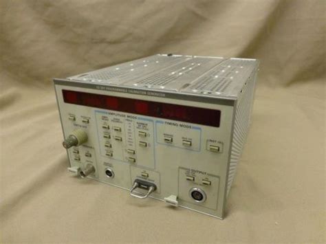 Tektronix Cg5011 Oscilloscope Calibrator Calibration Amplitude Time Mark Tektronix Cg5011 Oscilloscope Calibrator Calibration Amplitude Time Mark