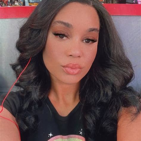 Why Am I Seeing Ppl I Dont Even Follow On Here