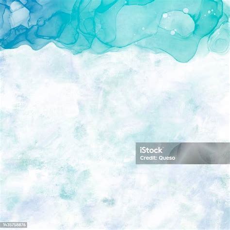 봄과 여름을위한 기름과 알코올 잉크 예술로 추상적 인 배경 희끄무레 한 사각형 배너 라이트 블루와 에메랄드 그린 0명에 대한 스톡 벡터 아트 및 기타 이미지 Istock