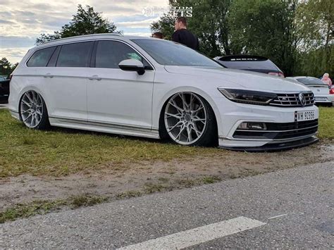 2018 Volkswagen Passat With 20x10 40 Niche Staccato And 21535r20