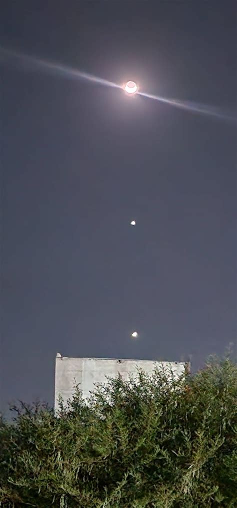 Incredible Pics As Moon Juipiter Venus And Come Samsung Members