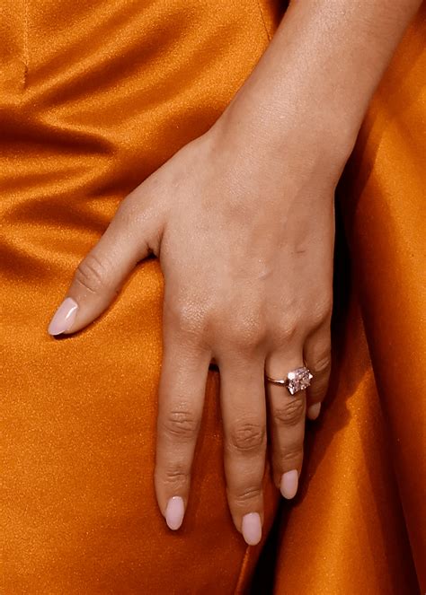 Zendaya Herhaling Nagels Internet Goes Berserk Over Zendayas Signet