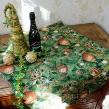 Новогодние скатерти (45 фото): овальные клеенки на стол на Новый год и ...