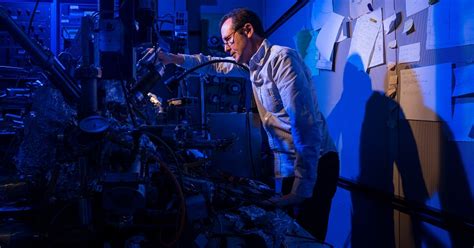 IBM S Hard Disk Stores A Single Bit On A Single Atom Can Revolutionize Data Storage