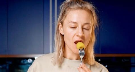 Суддя Мастер Шеф Ольга Мартиновська дала рецепт незвичайної страви з картоплі відео Читайте