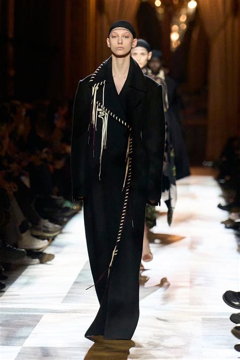 Show Aw 25 26 Women Dries Van Noten