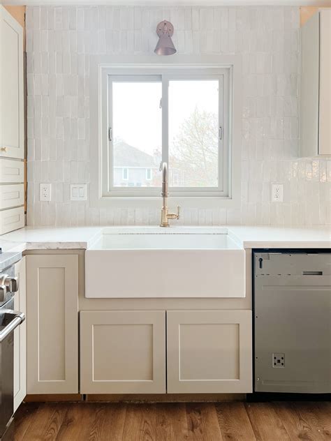 DIY Backsplash Tile Install For Beginners It S Honey Done