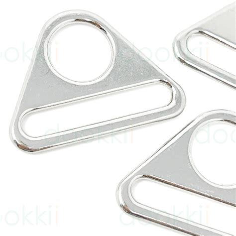 tc38-s - 38mm wide triangle connector, silver - Dookkii.com