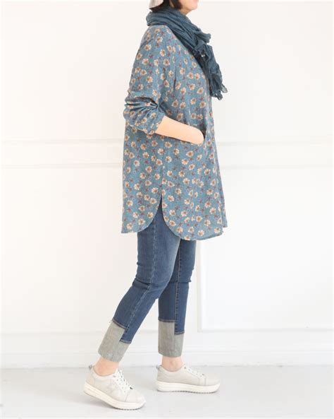 베이지 꽃 셔츠 미지니