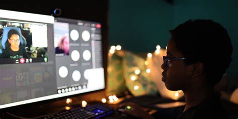 the 6 best linux camera apps to get the most out of your webcam