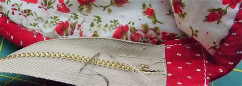 Patchwork Zipper Pouch Tutorial DIY Tutorial Ideas