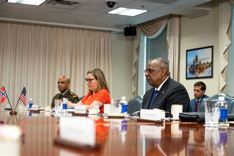 Kelly Magsamen Lloyd Austins Chief Of Staff To Step Down The