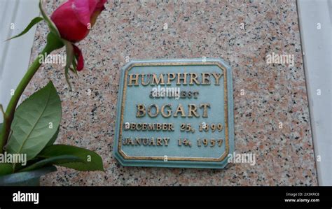 Glendale California Usa 26th April 2024 Actor Humphrey Bogart Grave
