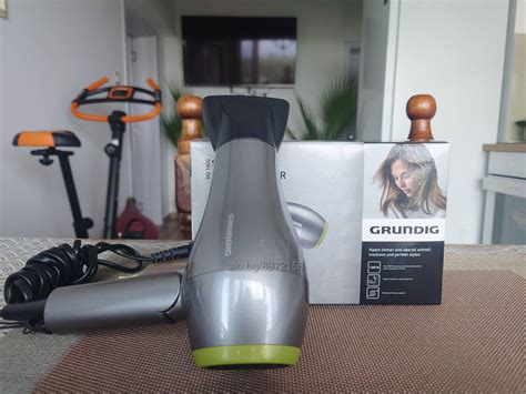 Продавам сешоар Grundig Нов 1800 W Работещ Фризьоро козметично СПА оборудване Хаск