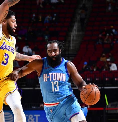 火箭5战4败哈登成罪人！三分39中10手感冰凉，逼宫斯通交易他？ 球迷屋