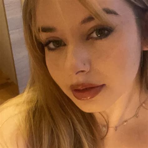 Ola Olabykowska • Threads Say More