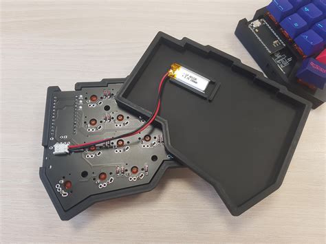 Buzzard A 40 Keys Split Keyboard With Splay And Trackpoint R Ergomechkeyboards